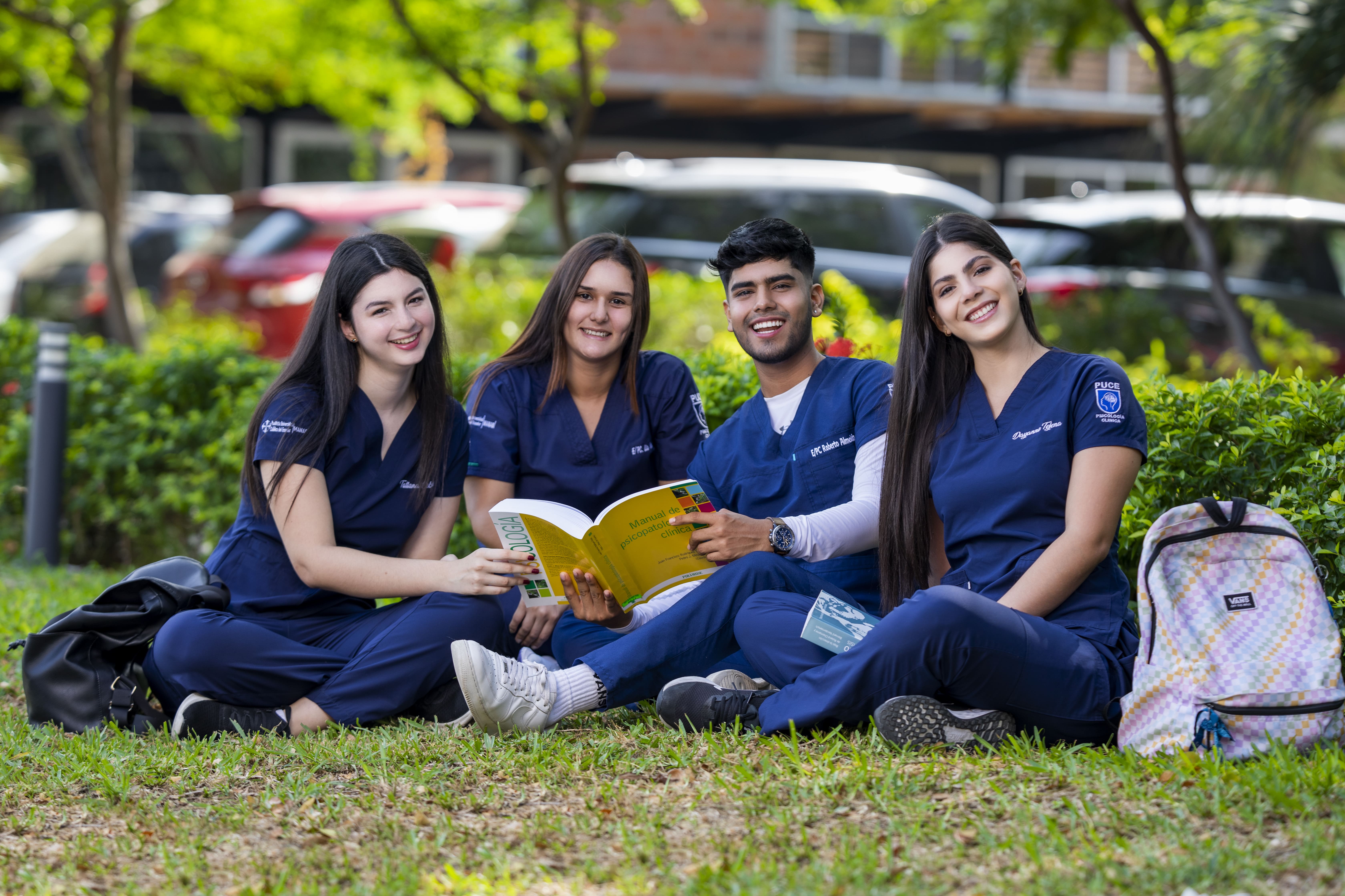 Pontificia Universidad Católica del Ecuador Sede Manabí - PUCE Manabí